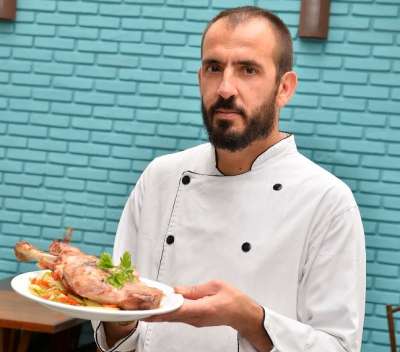RECEITA: CORDEIRO ASSADO DO ‘CHEF ALBERTO NAVARRO’ – Conceito de Luxo